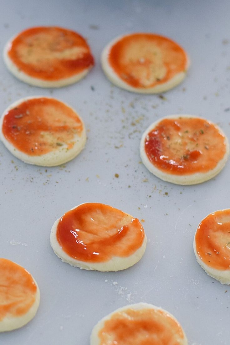 Mini Cheese Pizzas • Tamarind & Thyme
