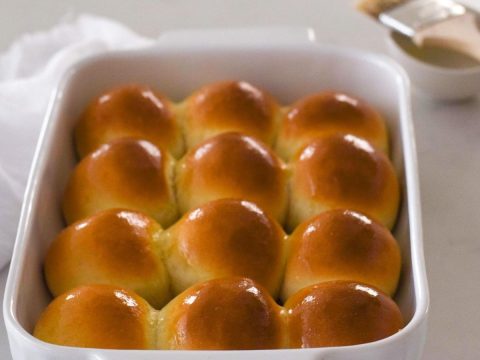 Perfect Soft Dinner Rolls – Tamarind & Thyme